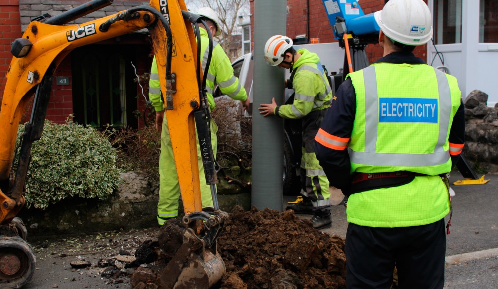 First Jerol Composite Distribution Poles In The UK - Mallatite