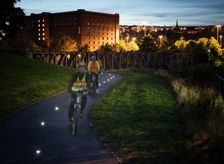 Cycle Route Delineators-solareye